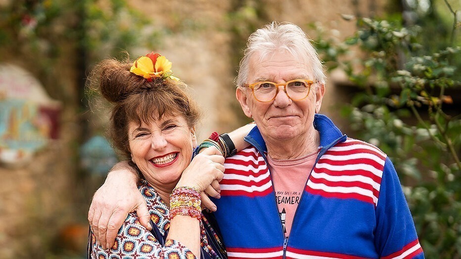 Debbie brengt een ode aan haar vader in de slotaflevering van Daar Gaan ...